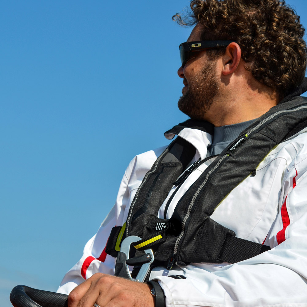 Spinlock Deckvest LITE plus 170N zwart - Zwemvesten.nl | automatische reddingsvesten